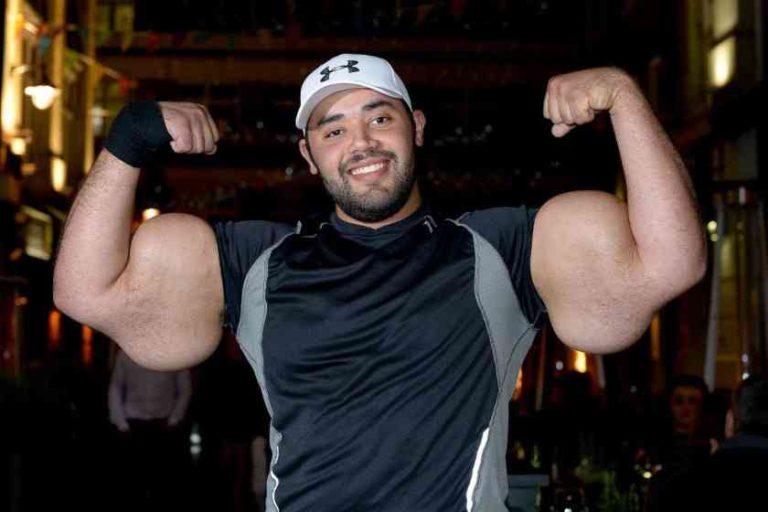 10 Bodybuilders in the world with the biggest biceps - Top Tens